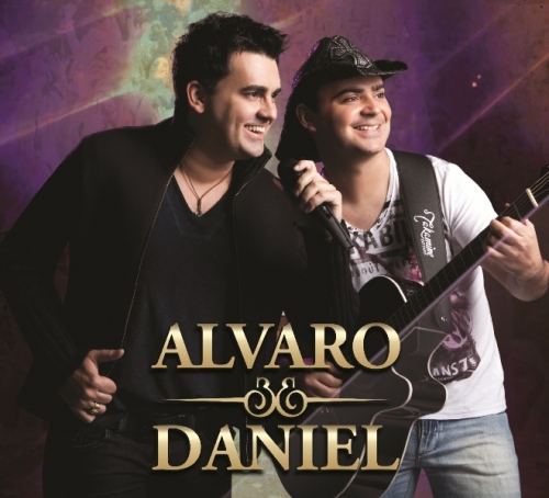 Dupla Álvaro e Daniel faz show da virada em São Lourenço do Oeste