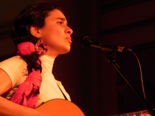 Ana Paula da Silva deve gravar CD e ainda lançar o Festival ...