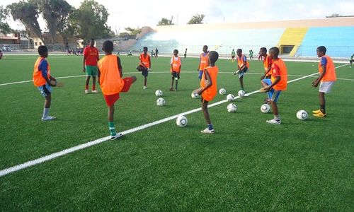 Fifa: R$ 2 bilhões para o desenvolvimento do futebol pelo mundo