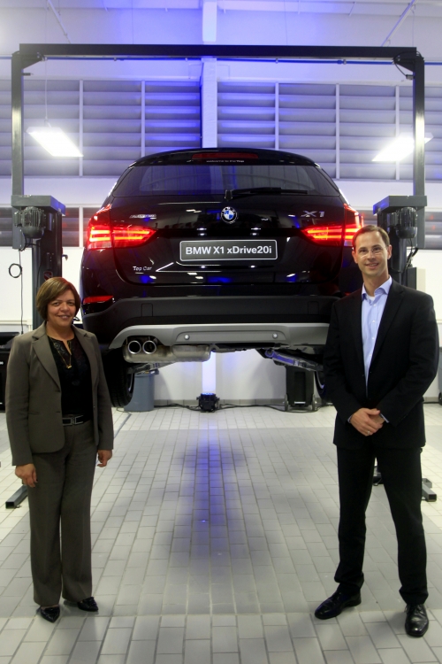 Linha de montagem da BMW em Araquari começa a ser testada
