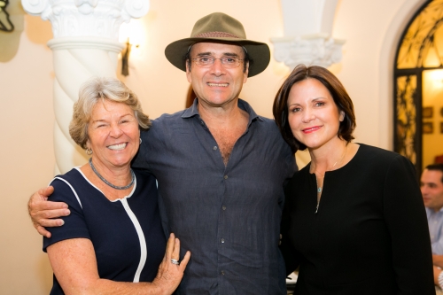 O cantor Almir Sater é homenageado no Palácio da Agronômica