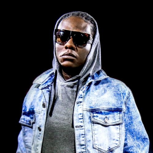 MC Sapão faz show no Centro de Florianópolis nesta sexta