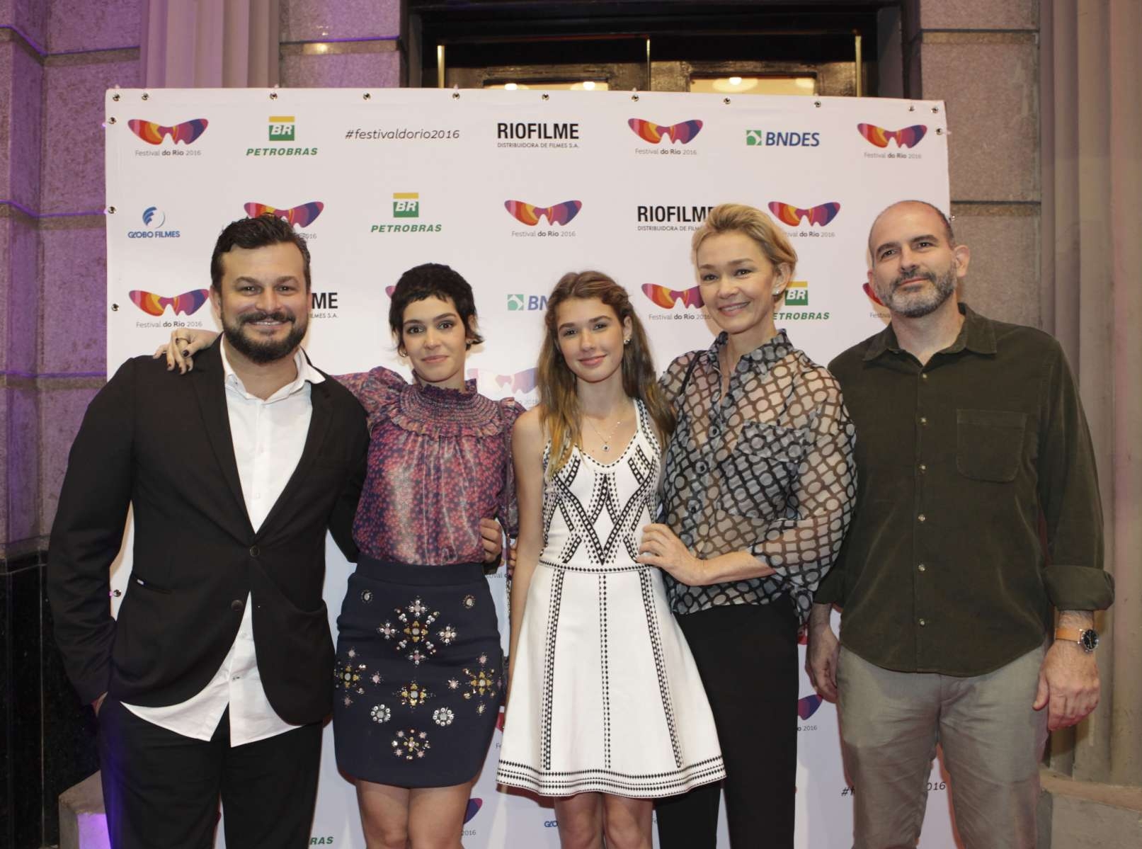 Os atores Maria Flor e Erroll Shand revelam mais sobre “Pequeno Segredo”