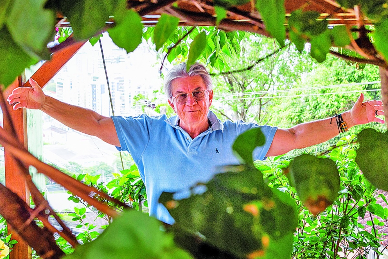 Embaixada Copa Lord lança enredo em homenagem ao padre Vilson Groh no ...