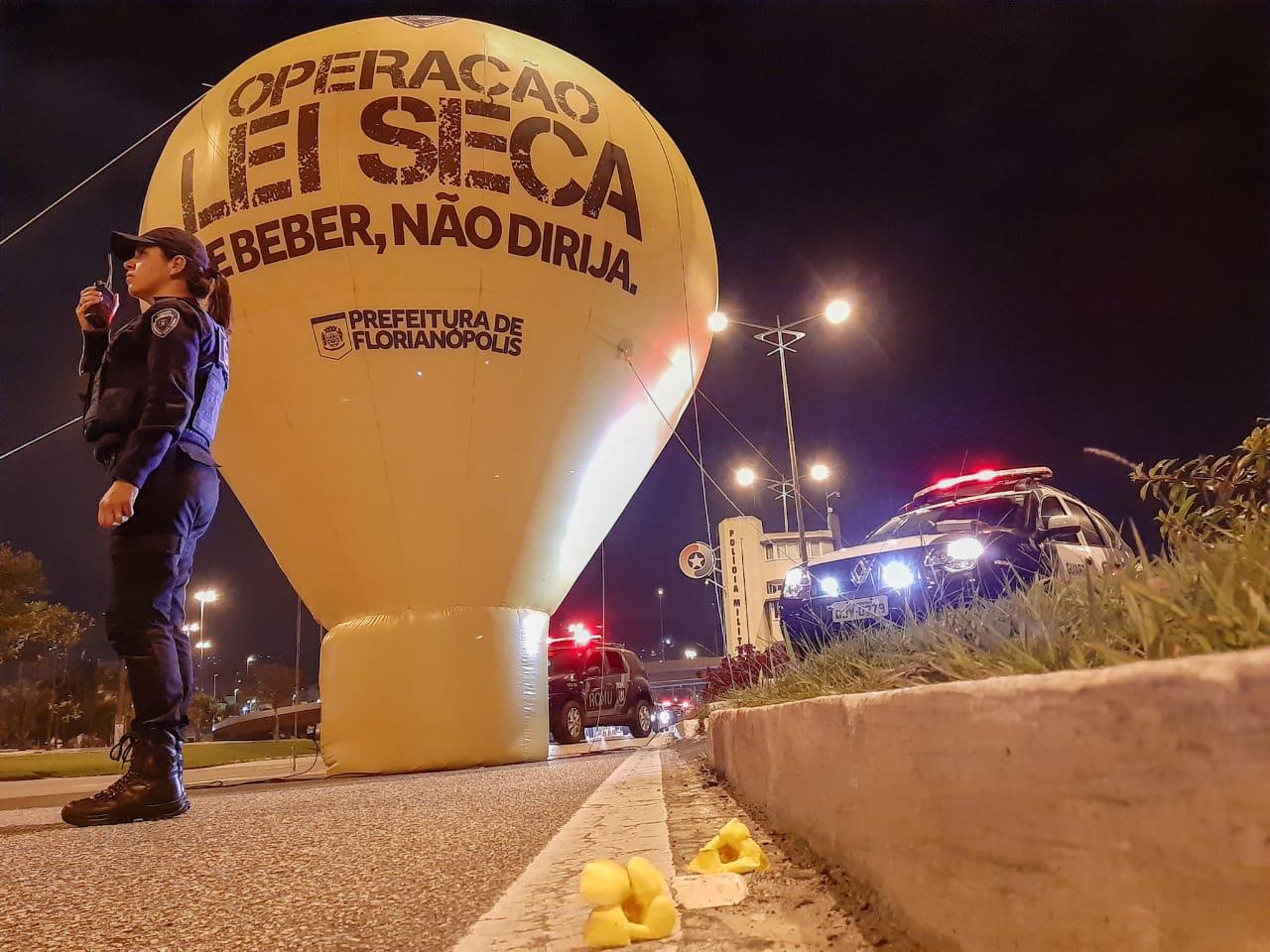 Blitz da Lei Seca aborda 438 motoristas em Florianópolis | ND Mais Blitz da Lei Seca aborda 438 motoristas em Florianópolis | ND Mais