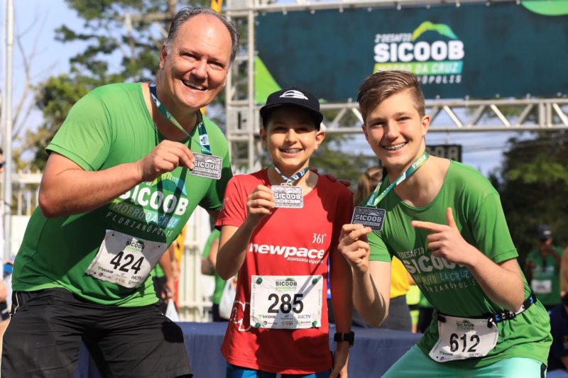 Centenas de atletas encaram o Morro da Cruz no 2º Desafio Sicoob