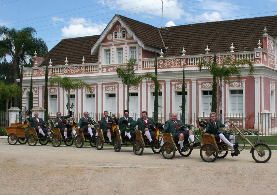 Oktobertanz abre as festividades alemãs na Grande Florianópolis ...