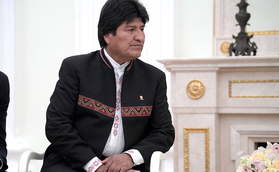 Evo Morales Renuncia à Presidência Da Bolívia