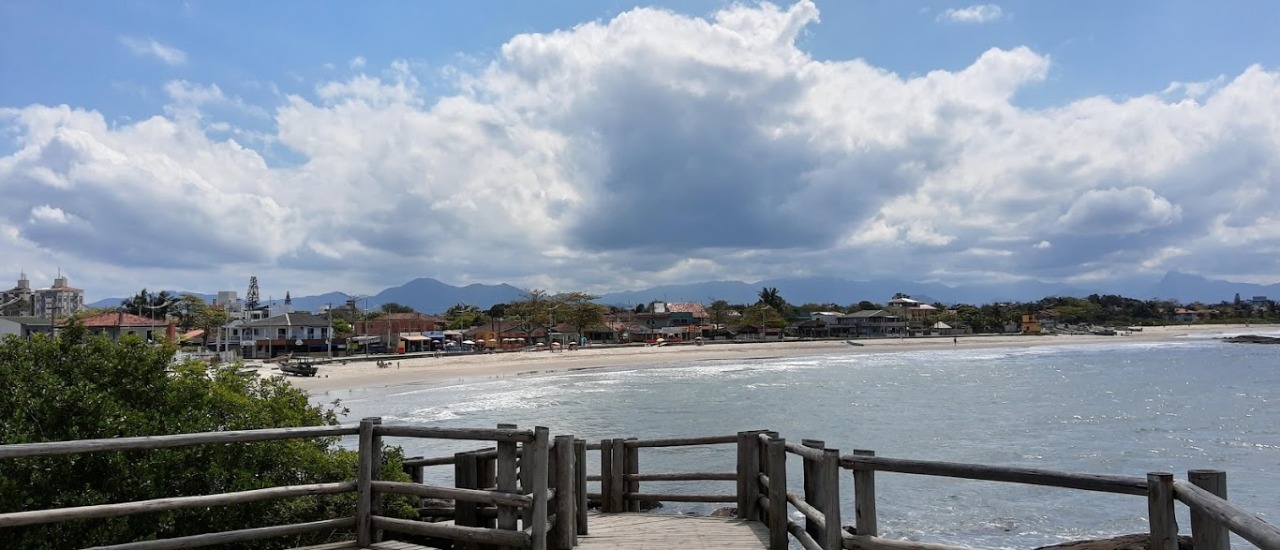 Veja quais praias estão próprias para banho no Litoral Norte de SC