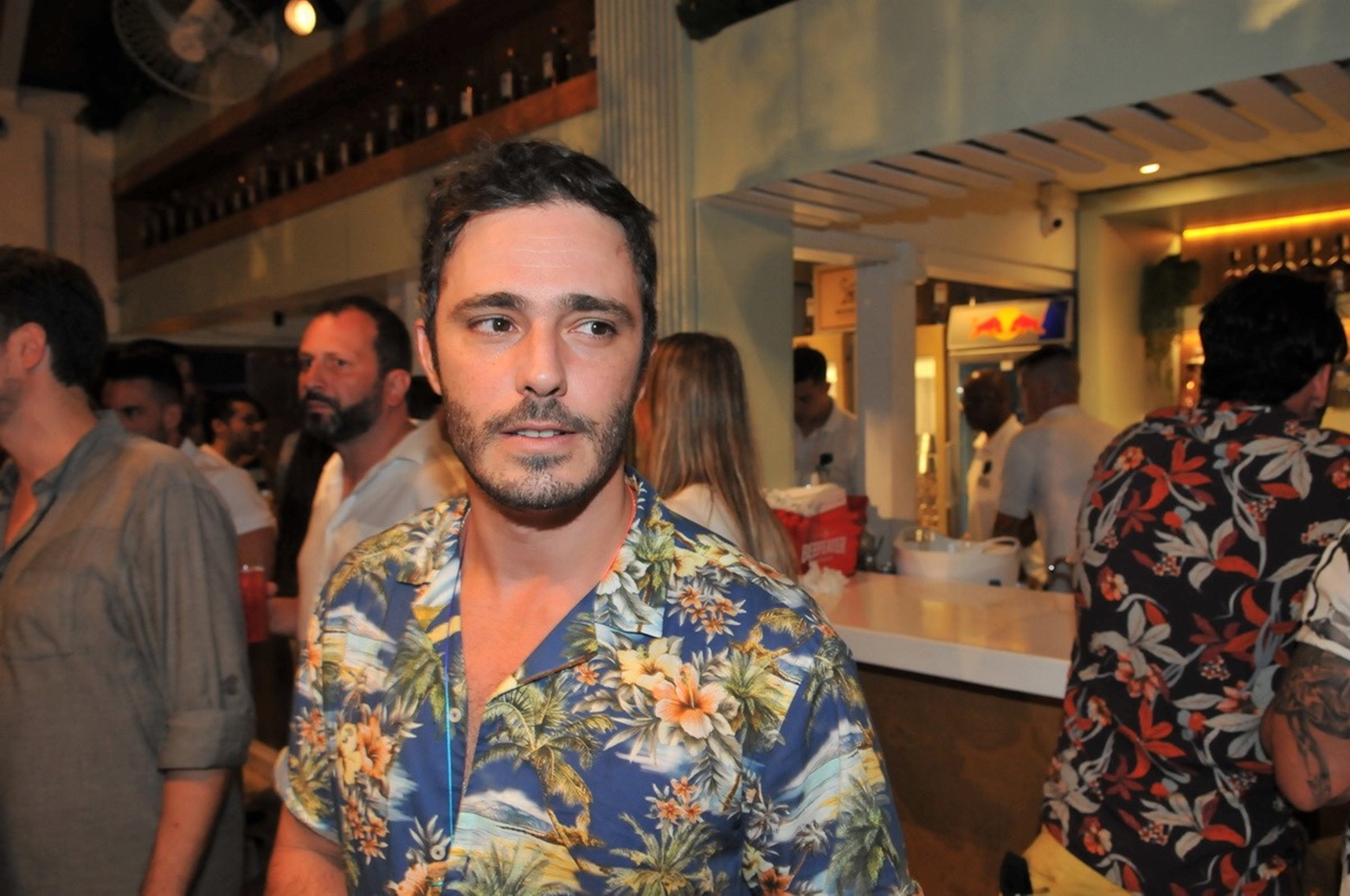 Thiago Rodrigues espancado: 6 casos históricos de artistas vítimas de violência