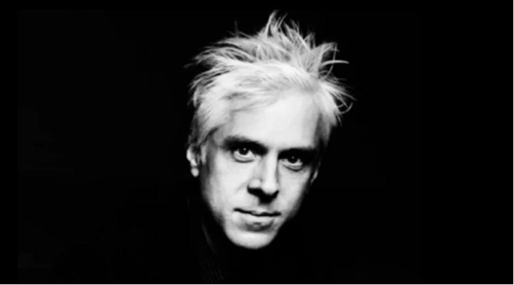 Baterista do King Crimson e do R.E.M., Bill Rieflin morre aos 59 anos