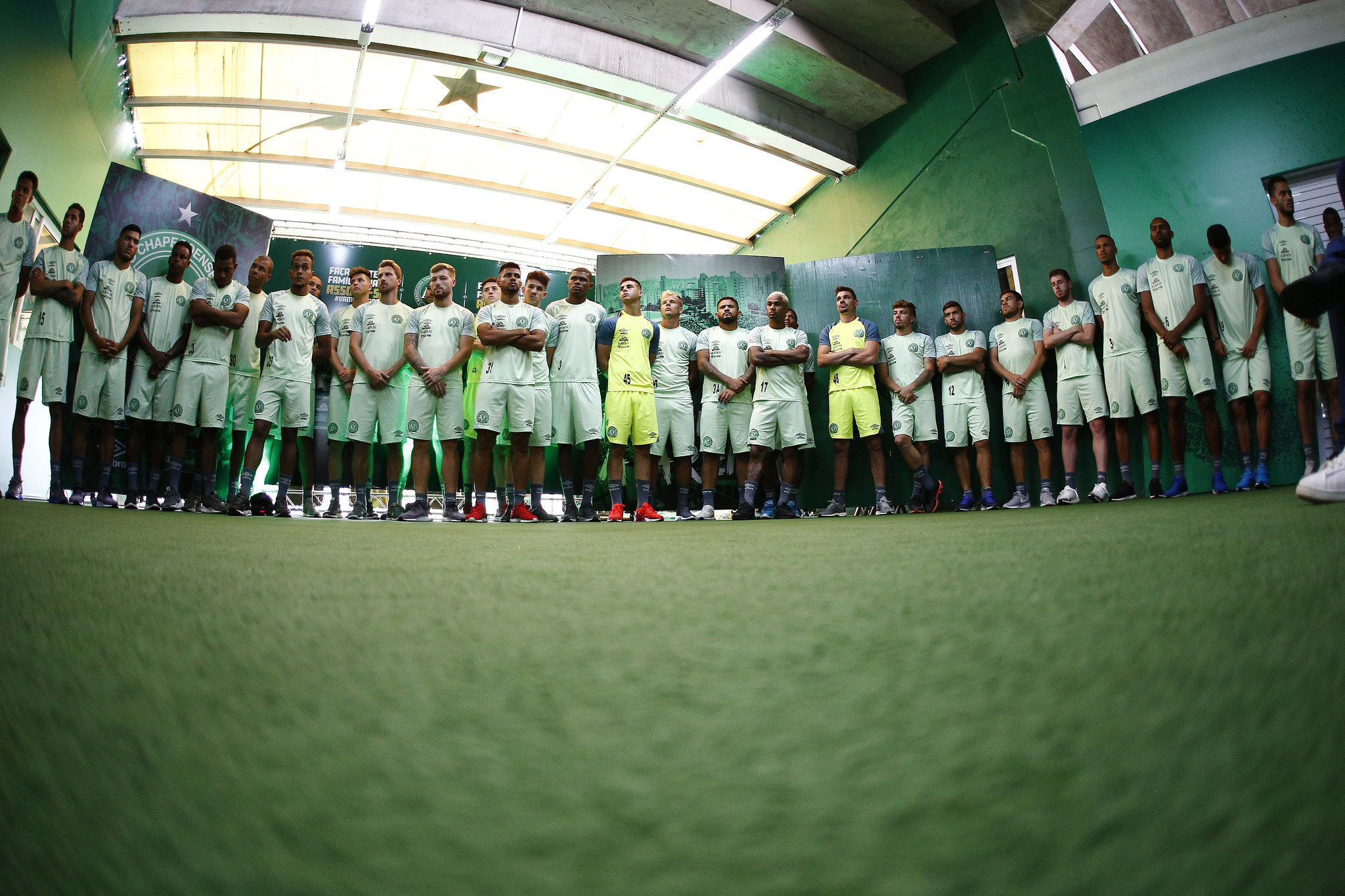 Chapecoense embarca com dois desfalques para enfrentar o Juventude Chapecoense embarca com dois desfalques para enfrentar o Juventude