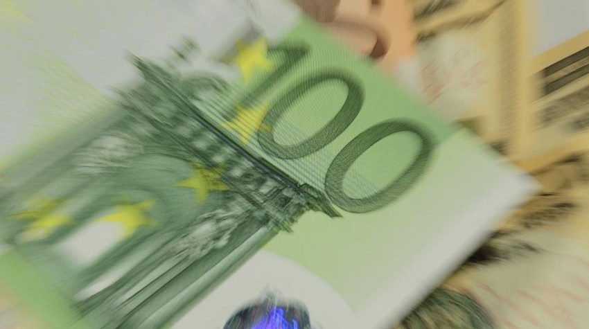 UE libera 8 bilhões de euros em financiamento a 100 mil pequenas e ...