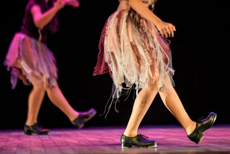 Lives com bailarinos profissionais marcam o Dia Internacional do ...