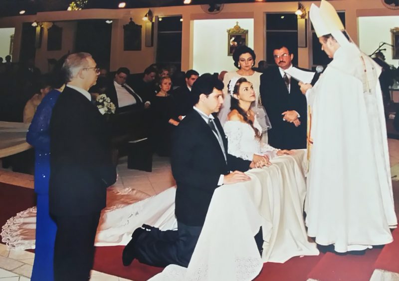 Retrô: Rachel Schlindwein e Fabio Zanini se casam em 2001, na Capital