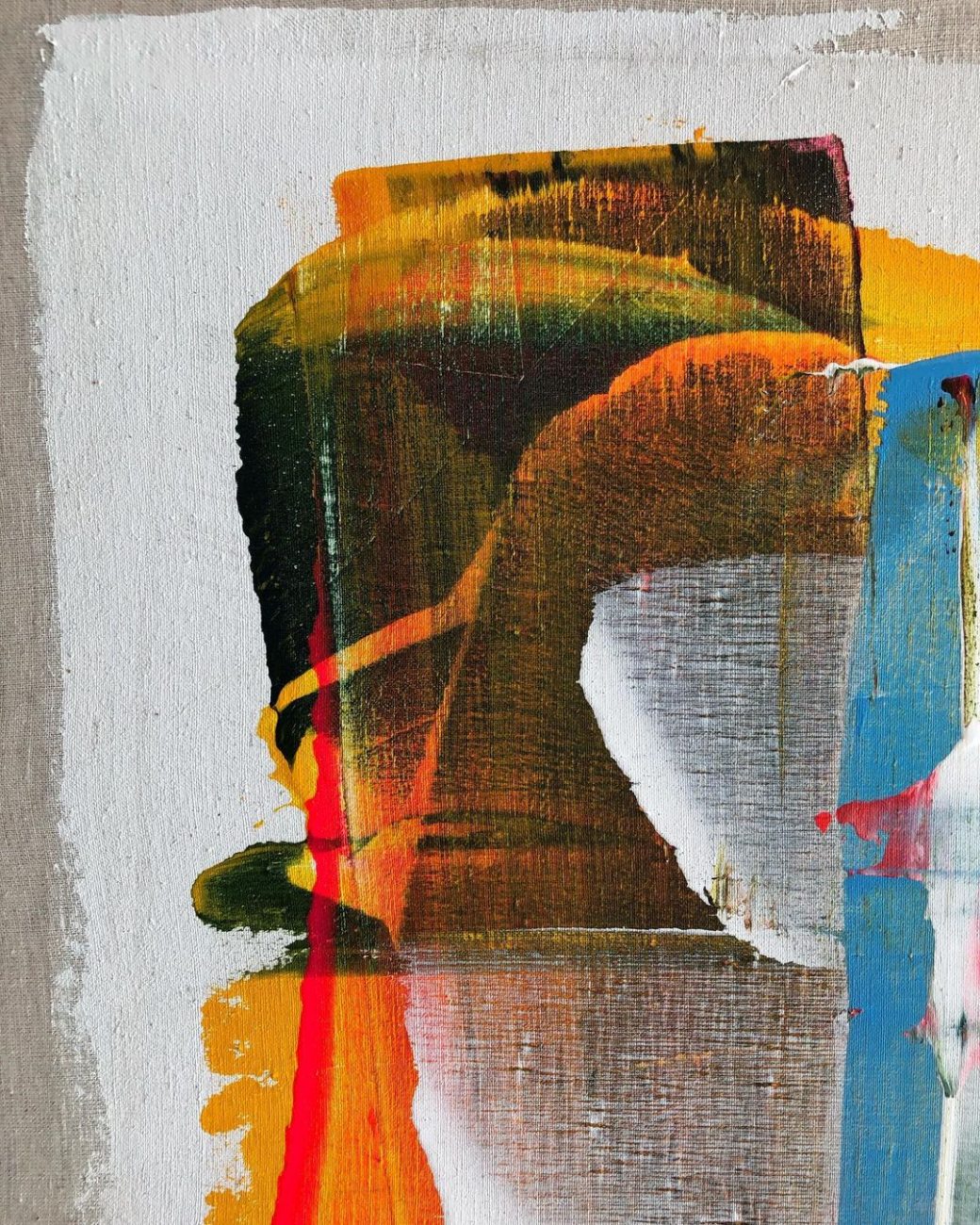 Conheça Bryan Behr: brusquense faz sucesso na música e artes plásticas