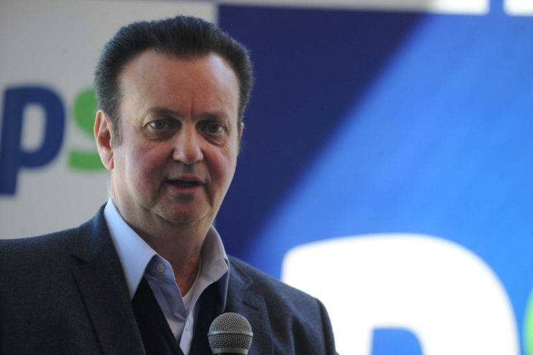 Jorginho Mello encontra Gilberto Kassab para falar de aliança em 2026