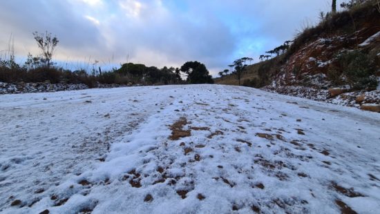 Três cidades registraram neve em SC; fenômeno pode se estender até ...