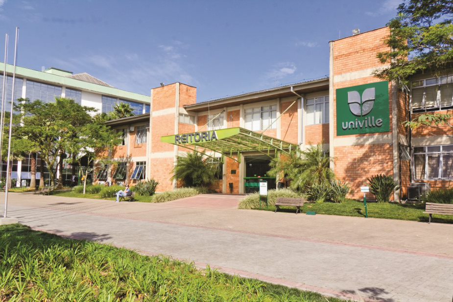 Aulão pré-vestibular da Acafe promove arrecadação de agasalhos neste ...