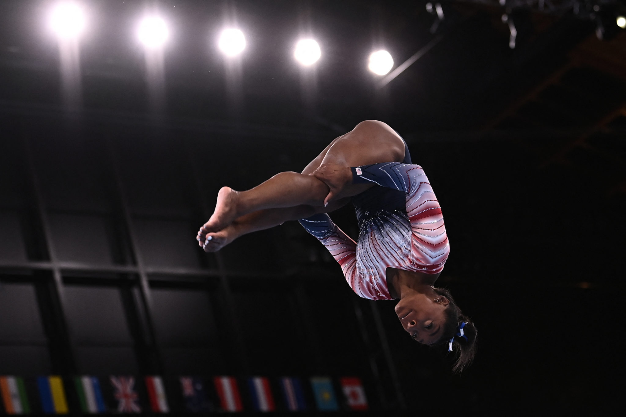 'Paris não está na minha cabeça agora', diz Simone Biles