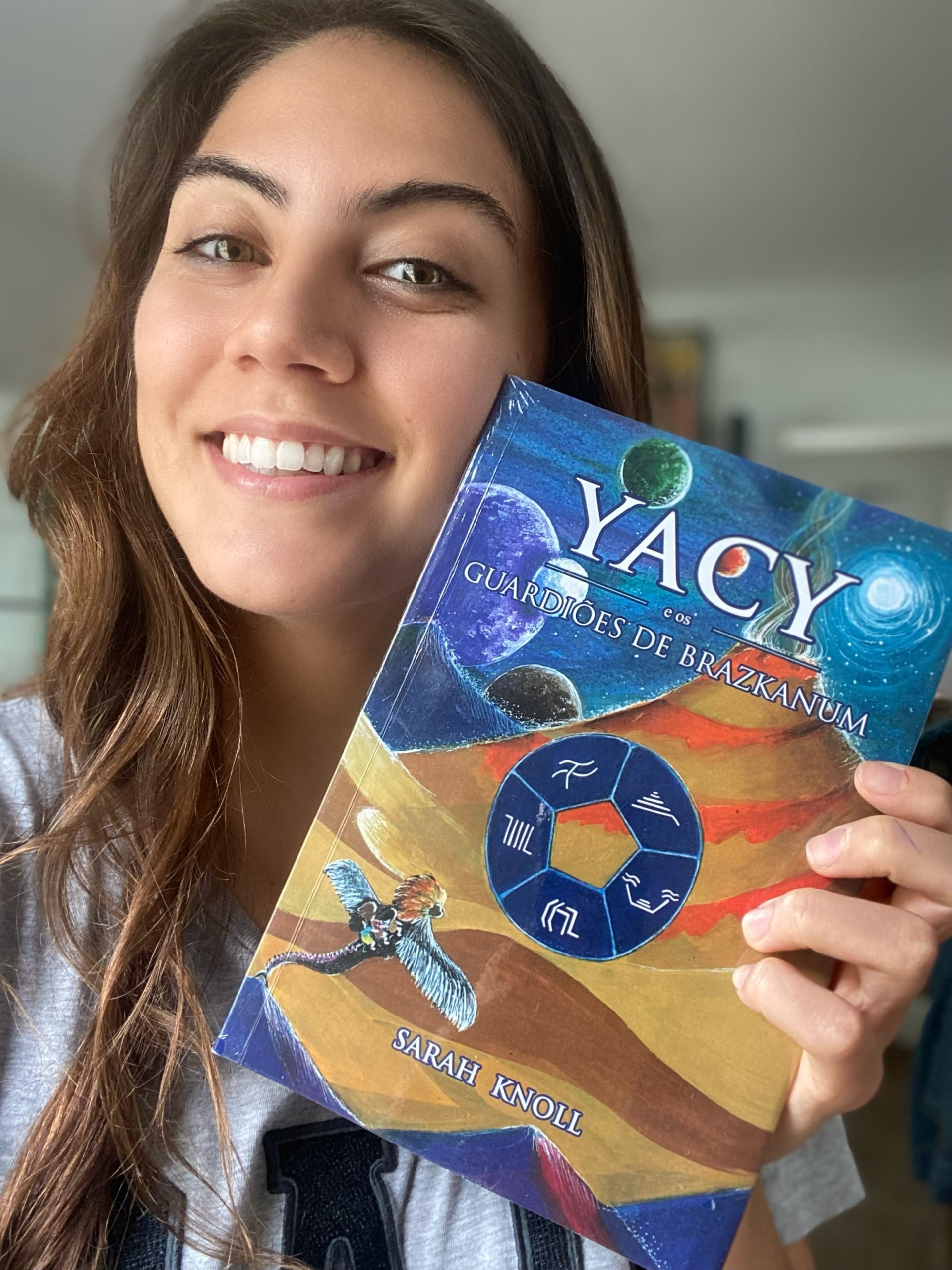 Conheça a jovem autora catarinense Sarah Knoll