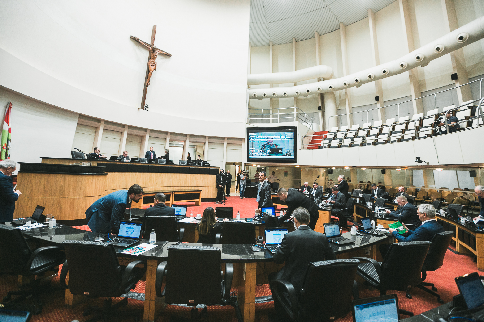 Projeto aprovado na Alesc prevê multa de até R$ 50 mil para quem ... Projeto aprovado na Alesc prevê multa de até R$ 50 mil para quem ...