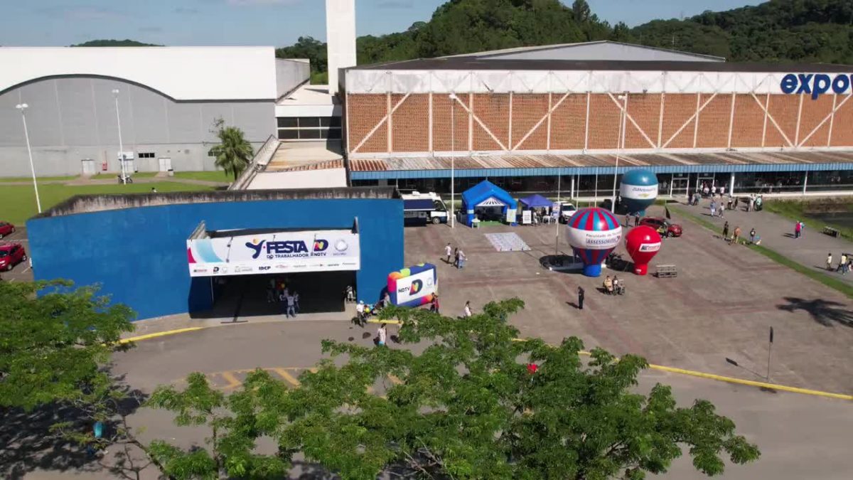 Musicarium de Joinville participa da Festa do Trabalhador da NDTV Record TV