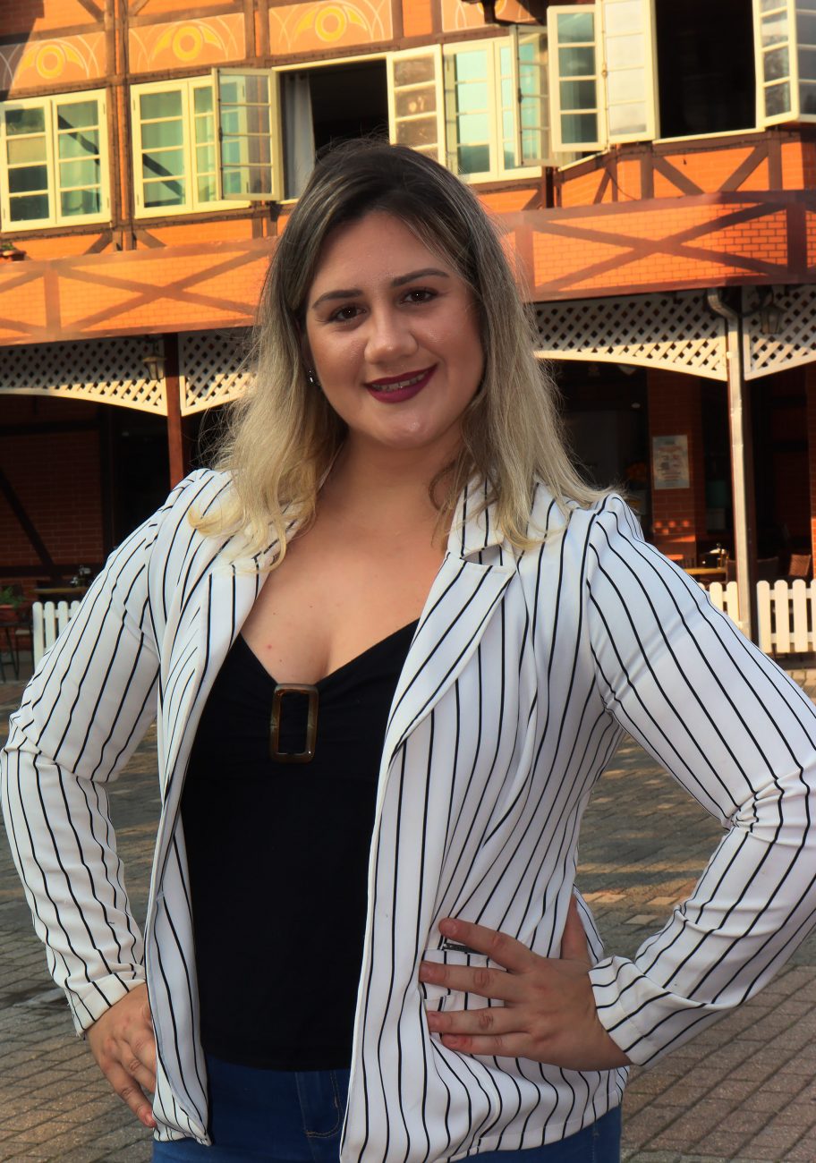 FOTOS: Quem são as candidatas a rainha e princesas da Oktoberfest de ...