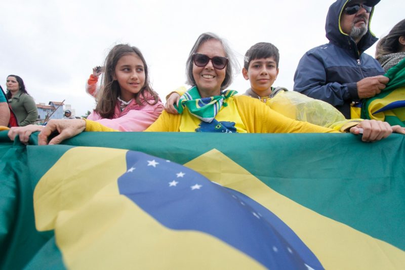 Pequenos "militares" enchem de fofura o desfile de 7 de Setembro em ...