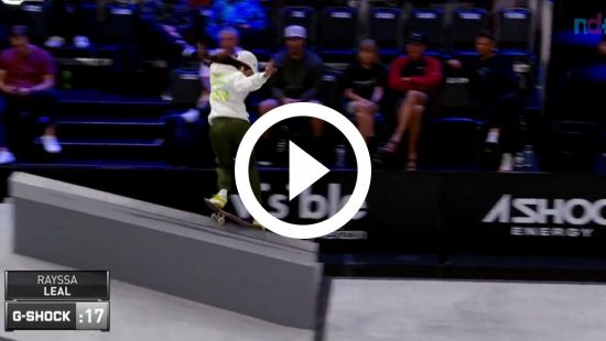 Rayssa Leal conquista primeiro lugar no campeonato mundial de skate