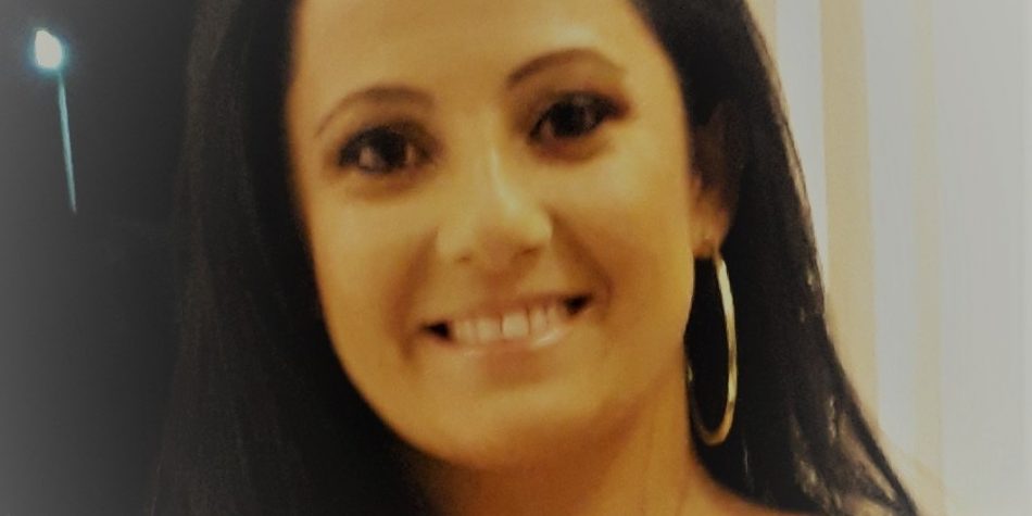 Enterro de professora assassinada por ex-companheiro perto de creche ...