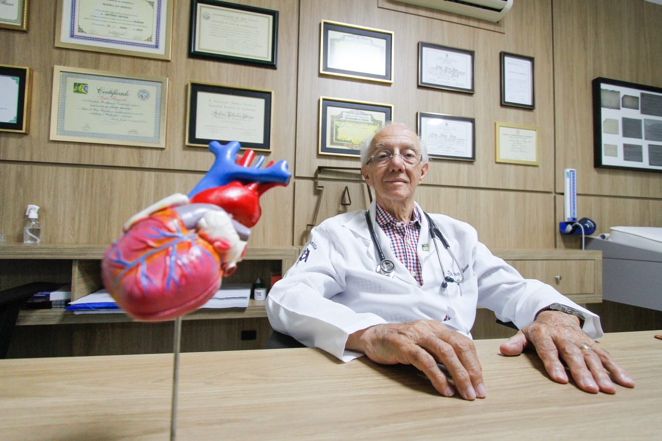 Conheça a história de um dos cardiologistas mais experientes de ...