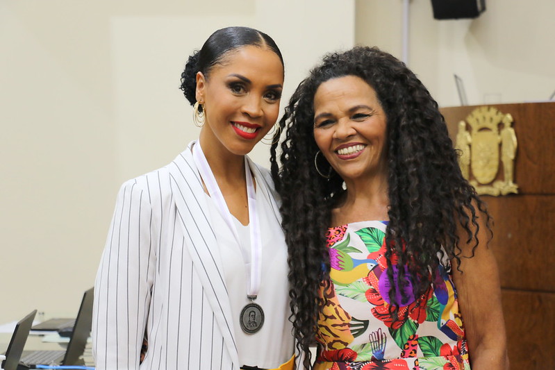 Câmara de Vereadores de Florianópolis entrega medalha Antonieta de ...