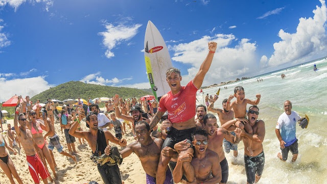 Manezinho Luan Wood conquista o QS 3000 em Florianópolis