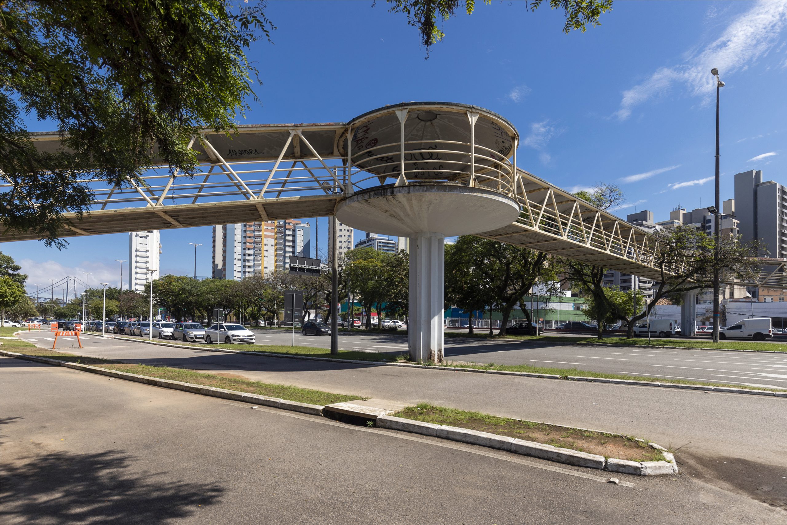 Conselho de Arquitetura defende manutenção de passarela em Florianópolis