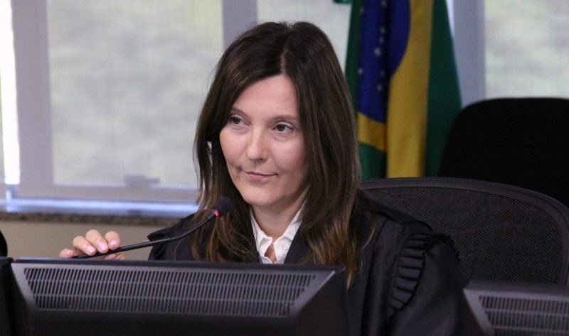 Turismo e Beachs Clubs: a interdição e a liberação