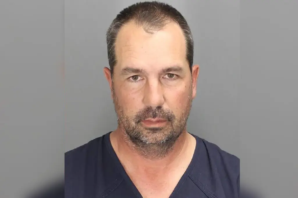 Homem é preso por estupro cometido há 20 anos após DNA em copo de café ...