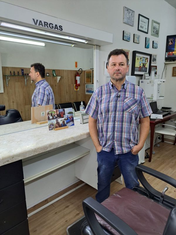 Barba, cabelo e bigode: Barbearia Vargas completa 100 anos de atividade ...