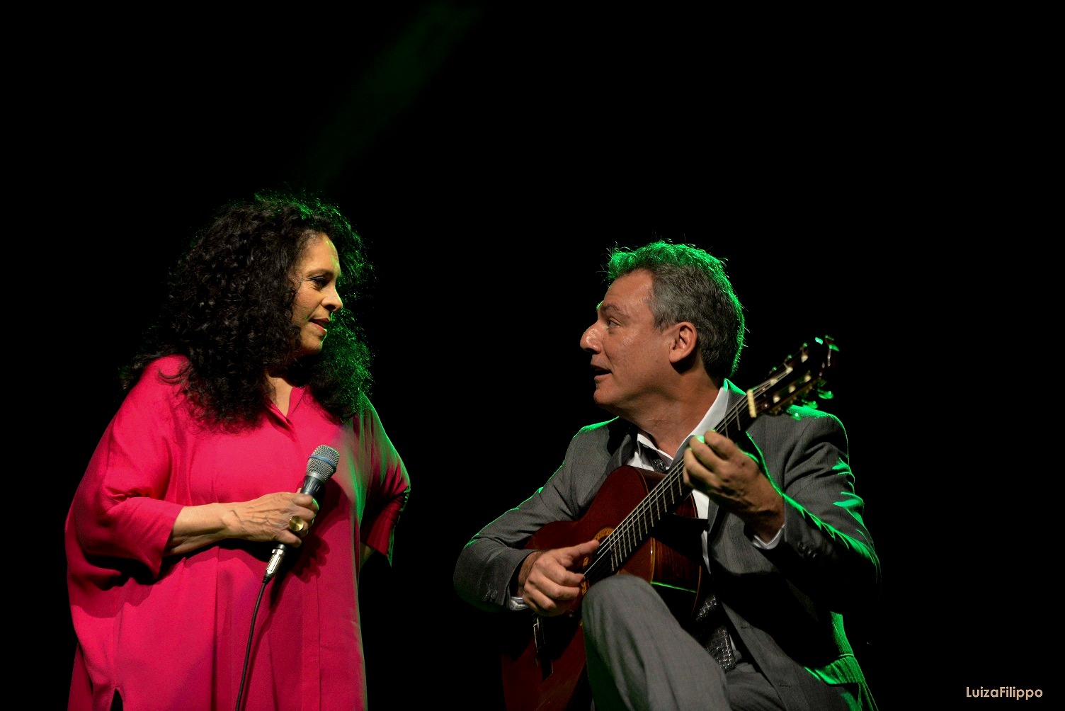 'Eterna': espetáculo em Florianópolis relembra sucessos de Gal Costa
