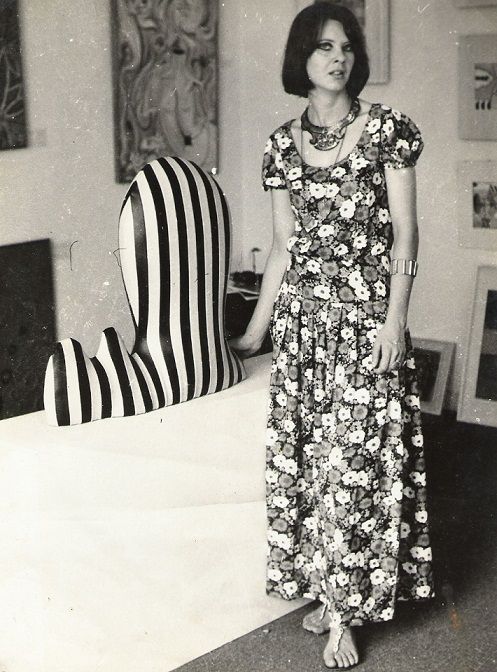 Denise Mattar descreve processo curatorial da exposição 'Elke Hering ...