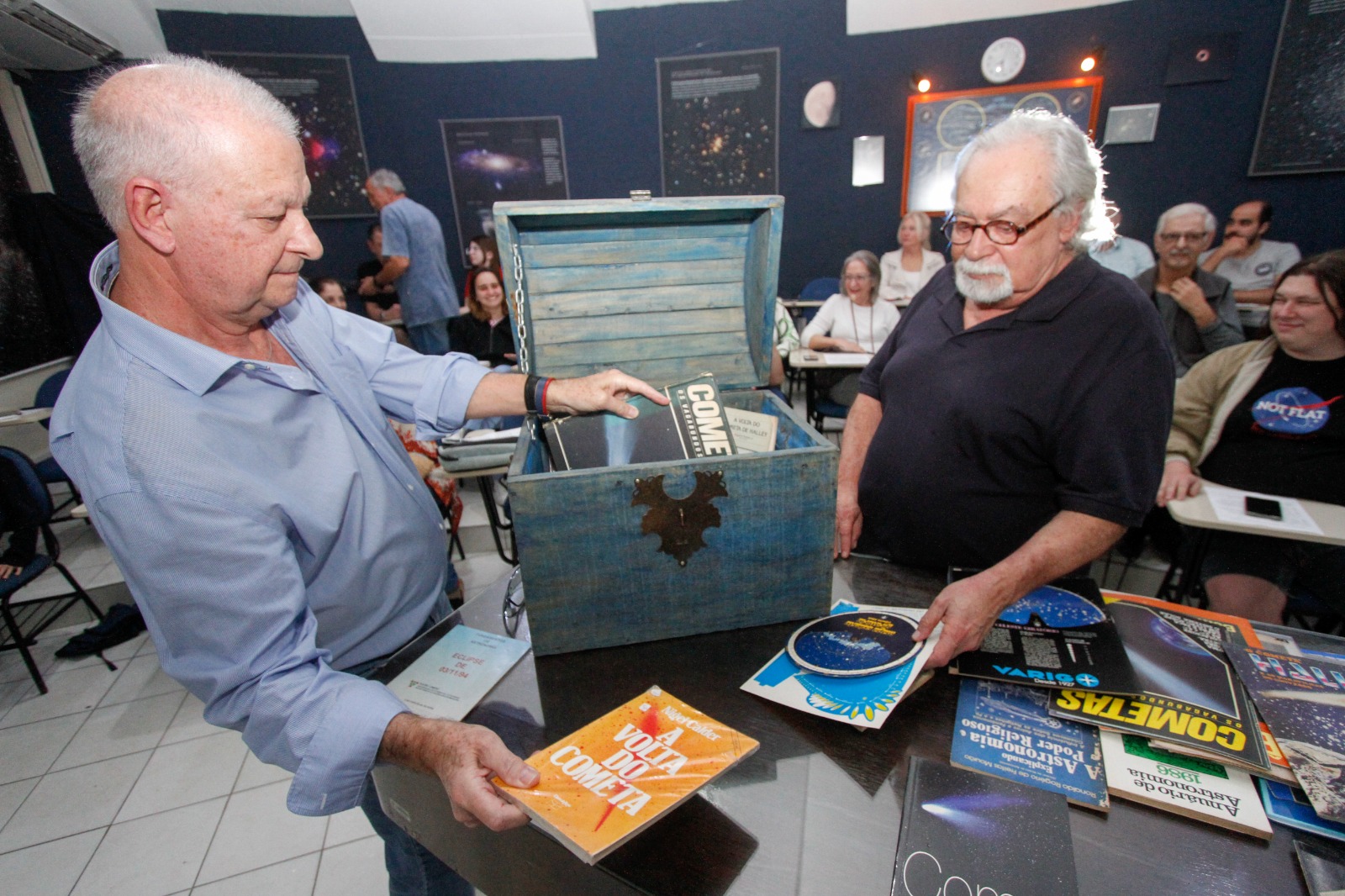 Cápsula do tempo celebra história do cometa Halley em evento na UFSC