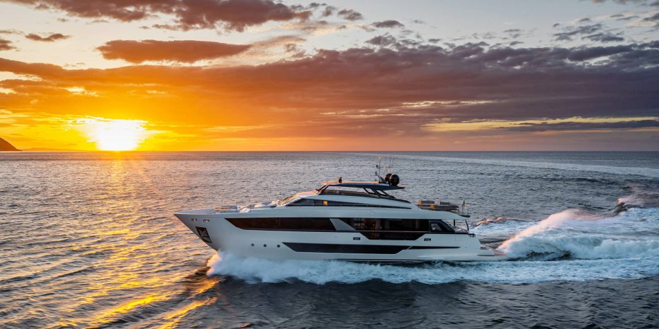 Milionário brasileiro arremata iate de R$ 60 milhões construído em ...