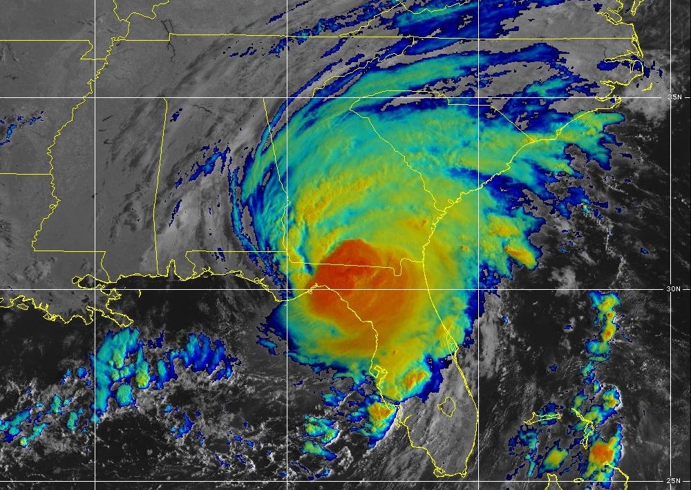 'Furacão devastador': veja imagens da chegada do Idalia