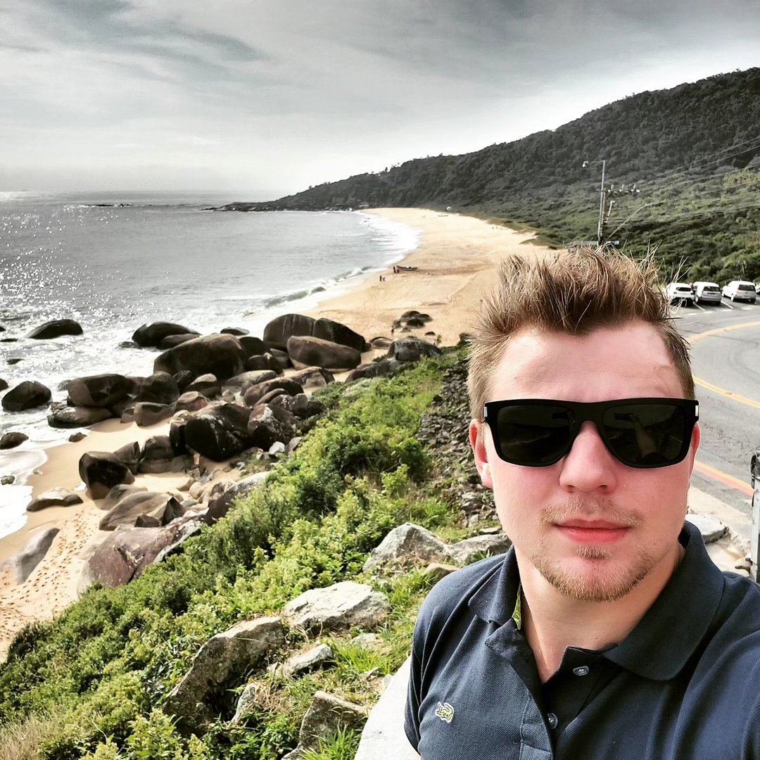 Motorista foge após acidente e homem fica ferido em Xaxim