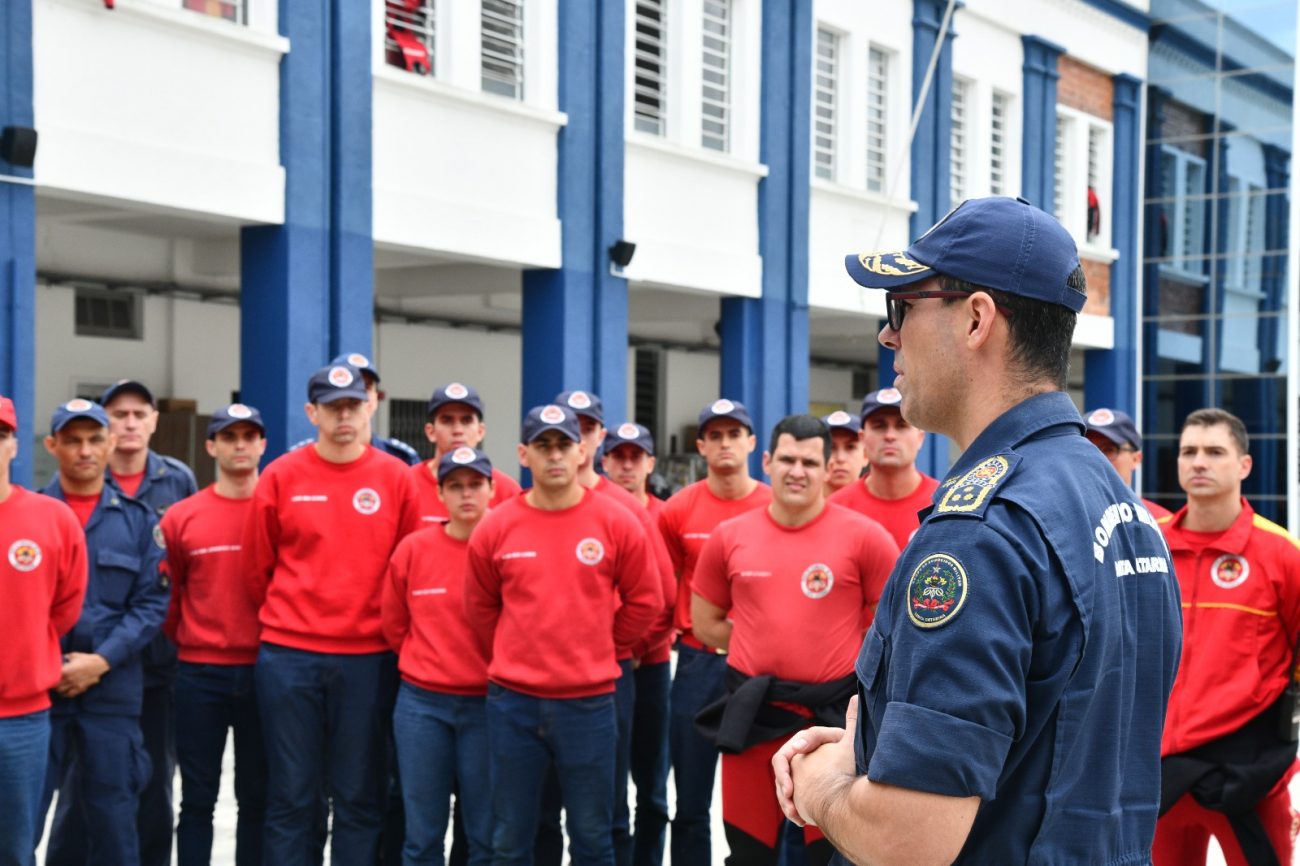 Bombeiros iniciam maior operação de forças-tarefas para ajudar Alto ...
