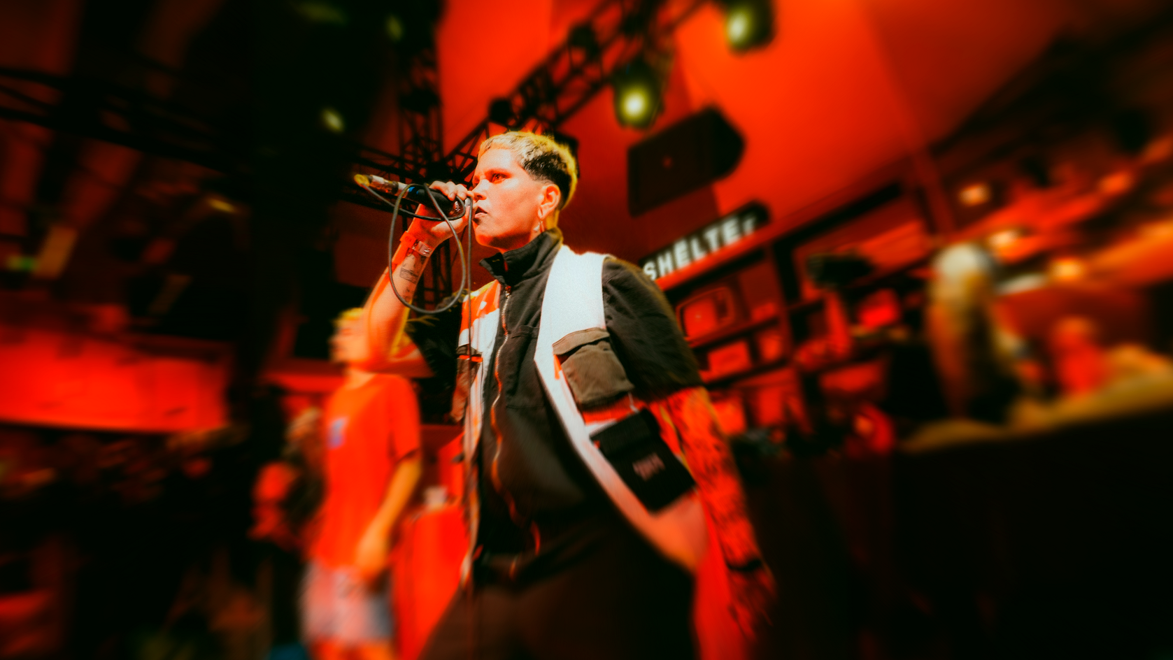 cantor-maloka-faz-show-no-teatro-municipal-itajaí2023