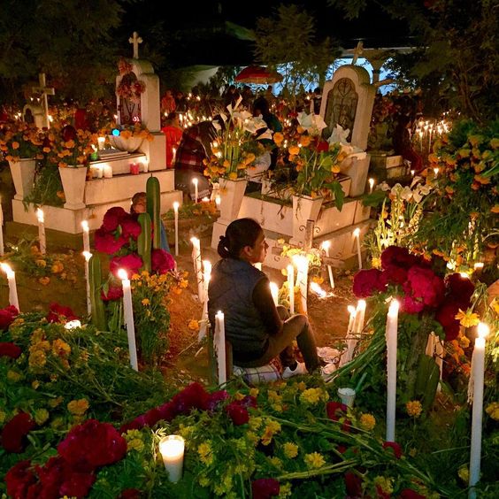FOTOS: Visita aos cemitérios Mexicanos no Día de los muertos