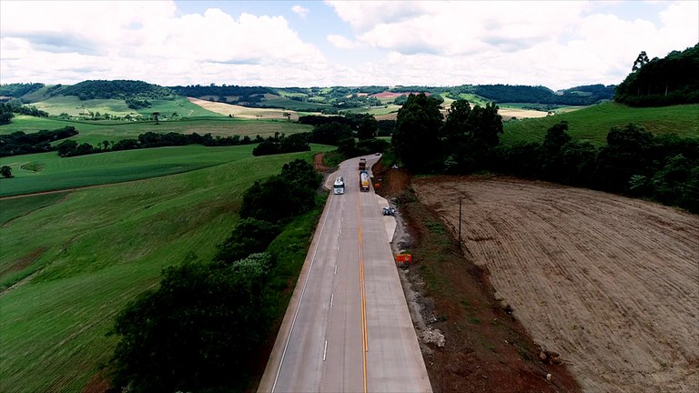BR-163: mais 12 quilômetros de restauração em concreto foram entregues