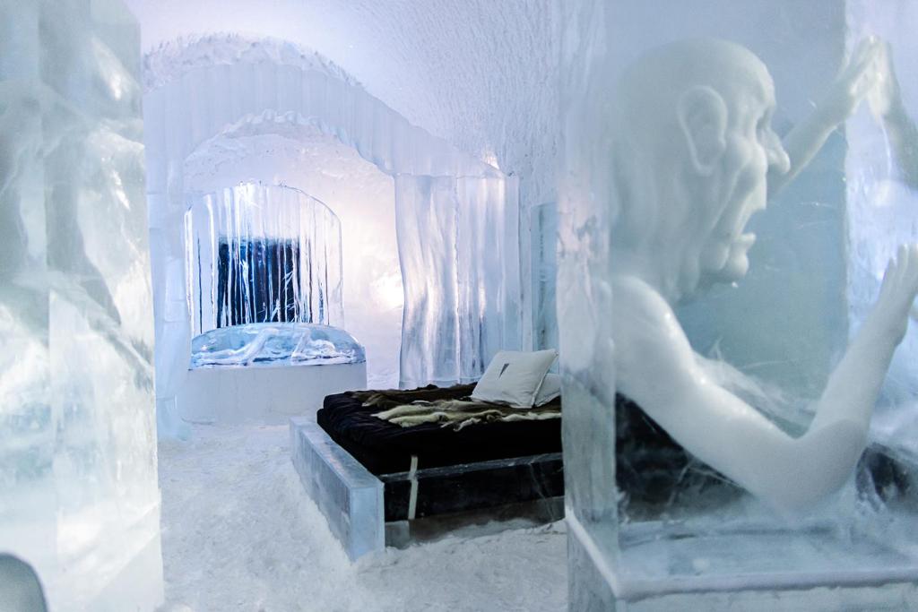 Hotel de gelo? Imagens mostram como são quartos com -8°C
