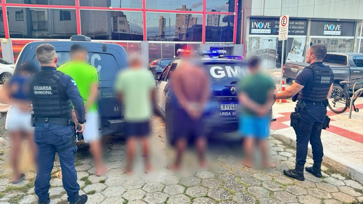Grupo é preso por roubo de celulares em Balneário Camboriú